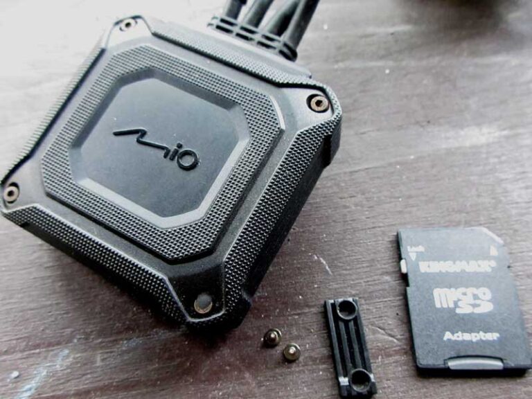 【実機レビュー】デイトナ製ドラレコ「mio M760D」！取り付けや接続アプリを徹底解説！ | ドラレコ研究所